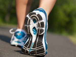Legs Feel Heavy and Tired When Walking - IYTmed.com
