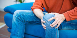 Knee Pain After a Fall - IYTmed.com